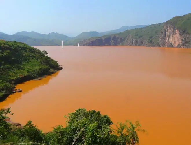 Lake of a Thousand Souls: แหล่งน้ำที่อันตรายที่สุดของแอฟริกา 1175_2