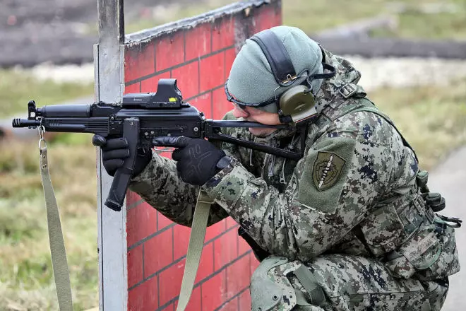 Amerykańscy rusznikarze skopiowali z Iżmasza nowy pistolet rosyjskich sił specjalnych