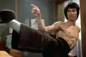 Vera renkontiĝo de du majstroj de Wing Chun: la duelo de la anoj de Bruce Lee estis filmita