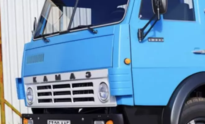 Επάνω γωνίες στην καμπίνα KAMAZ: το κόλπο των σοβιετικών μηχανικών 1392_2