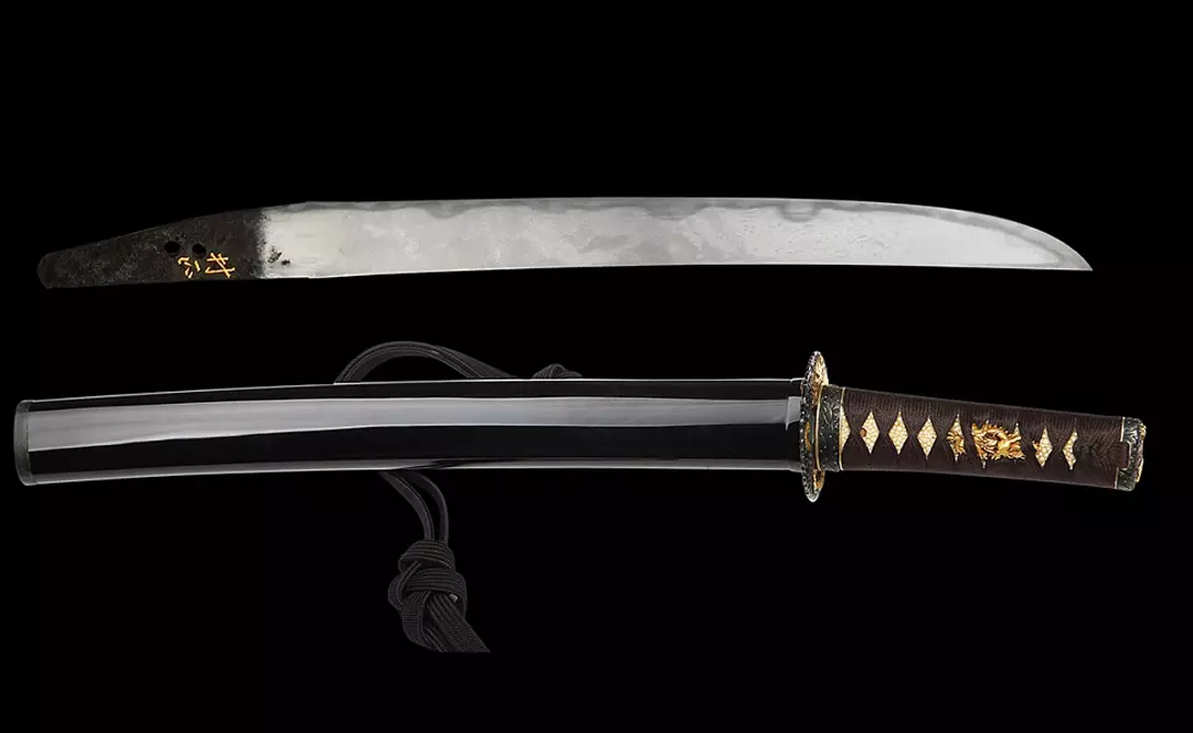 Muramasa Blades អ្នកកាន់ដាវនិងជាងដែកជនជាតិជប៉ុនដ៏ល្បីល្បាញម្នាក់ដែលបានរស់នៅក្នុងសតវត្សទី ១៦ គាត់ដឹងពីរបៀបបង្កើតកម្លាំងដែលគ្មានគូប្រៀប។ យោងទៅតាមរឿងព្រេង Muramasa បានអង្វរព្រះឱ្យផ្តល់ដាវរបស់គាត់ដោយការស្រេកឃ្លានឈាមដែលមិនអាចទប់ទល់បាន។ ពួកគេបានស្តាប់ចៅហ្វាយហើយបណ្តុះស្មារតីបិសាចបំផ្លាញរាល់ភាវរស់ទាំងអស់។ ប៉ុន្តែម្ចាស់ដាវមិនអាចអនុញ្ញាតឱ្យបិសាចធុញទ្រាន់បានទេ៖ ដោយធុញទ្រាន់នឹងអ្វីសោះដាវដ៏គ្រោះថ្នាក់បានបង្ខំឱ្យម្ចាស់សំលាប់មនុស្សជាទីស្រលាញ់។