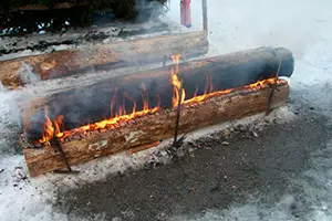 Taiga log fire: amayaka chisanu usiku wonse