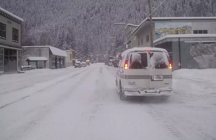 Prospect Creek, Aljaška, USA Lokalita bola osídlená pri výstavbe transalajského plynovodu. Po dokončení stavby sa väčšina obyvateľstva presťahovala. V januári 1971 tu bola zaznamenaná najnižšia teplota v USA, ktorá sa pohybovala okolo -62 ° C.