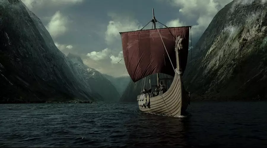 Route des Vikings On sait qu'en l'an 1000, les Vikings ont atteint les côtes de l'Amérique du Nord pour la première fois. Cependant, là-bas, leurs traces sont perdues, et on ne sait pas où ils ont continué à migrer. Plus récemment, des artefacts ont été mis au jour, suggérant que la côte nord de l'Amérique du Nord pourrait avoir été leur demeure à long terme.