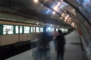 Estações fantasmas apagadas dos mapas do metrô