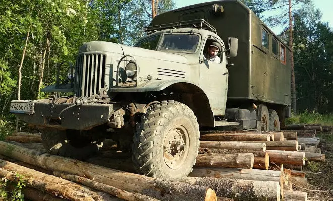 ZIL 6x6: podbój terenowy