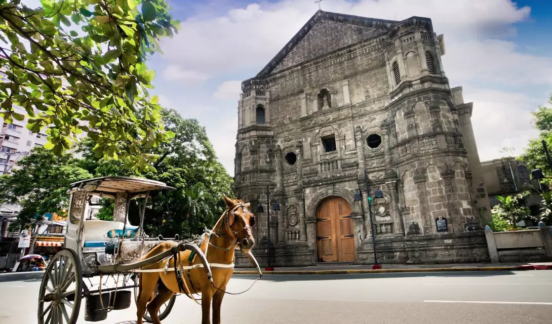 Urugero rwiza rwubwubatsi bwa Espagne i Manila: Itorero rya Malat ryubatswe muburyo bwa Baroque kandi ni imwe mu nyubako za kera z’amadini muri Philippines.