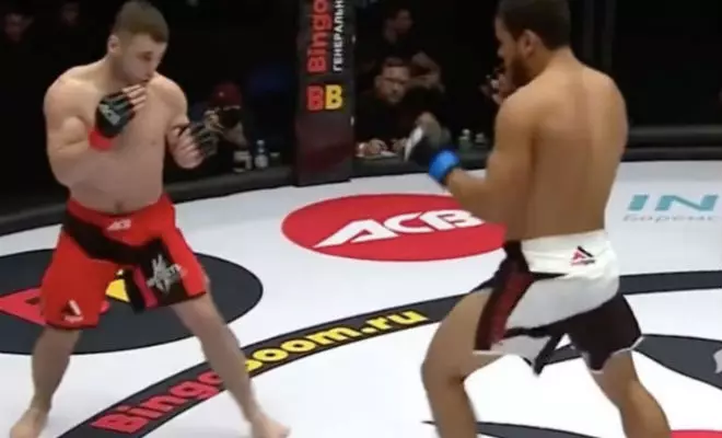 Der Russe Tyson im MMA zerstört jeden, der ihm in den Weg kommt