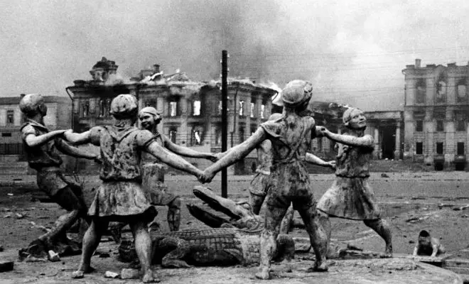 9 wurden dy't de Dútsers yn Stalingrad bang makken