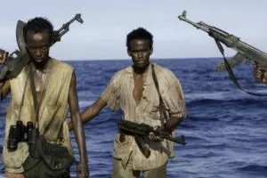 Somaliako piraten eta Errusiako marinelen topaketa