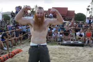 Viking ġie l-Brażil u mar kontra l-pro MMA