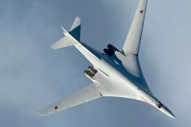 Tu-160