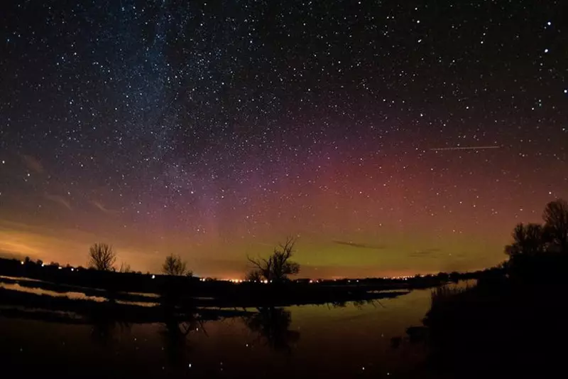 Himmelen over naturreservatet Westhafelland, som ligger to timer fra Berlin, er den mørkeste over Tyskland. I sommermånedene kan astronomiske fenomener som dyrekretsens lys og motsetninger sees her.