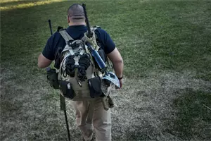 Giunsa ang Tigum sa usa ka Survival Backpack