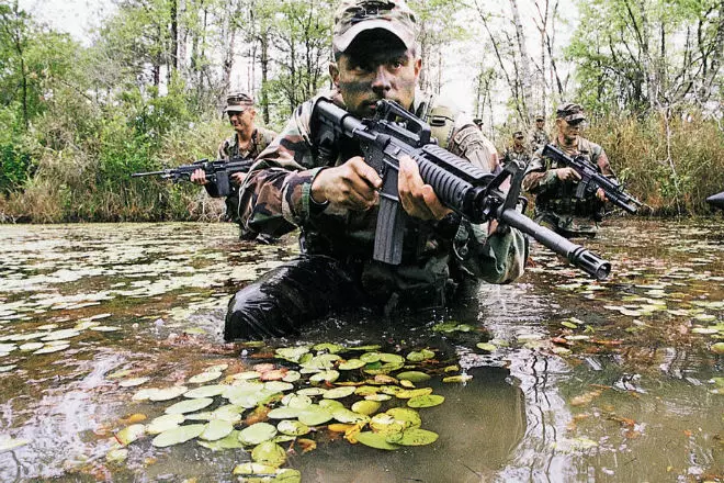 Latihan Ranger Amerika Angel: Nyilem Helikopter