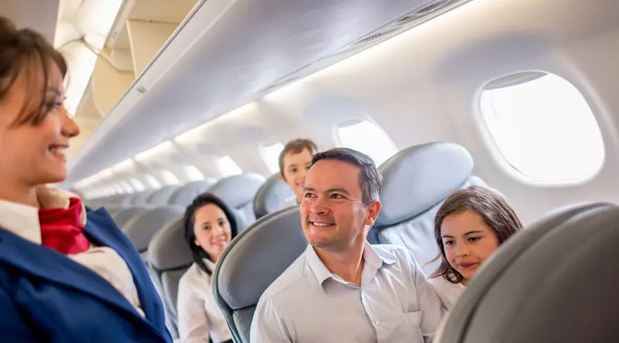 No need to clap The absolutely idiotic habit of claping pilots at the end of a flight annoys not only normal people, but also flight attendants. First, the pilots cannot hear anything outside the cockpit door. Secondly, do they slap you in the office after successfully completing a task? This is exactly the same job.