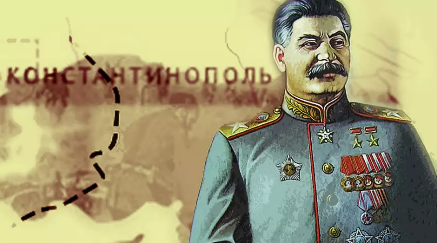 Game Stalin Bali ing taun 1952, Stalin ngupayakake mlebu USSR menyang blok negara-negara Barat. Kasunyatane yaiku parlemen Inggris ing taun 1949 nganggep kemungkinan ngundang Tanah Soviet dadi aliansi: proposal kasebut diajokake dening Partai Komunis Inggris Raya. Ing wektu sing padha, Andrei Vyshinsky, kepala Menteri Luar Negeri, ngirim cathetan resmi menyang London, ing kana dheweke usul ngrembug babagan USSR mlebu Organisasi Pertahanan Uni Barat (masa depan NATO). Penolakan dadakan. Ternyata Eropa ora pengin banget ndeleng bear ing Rusia.