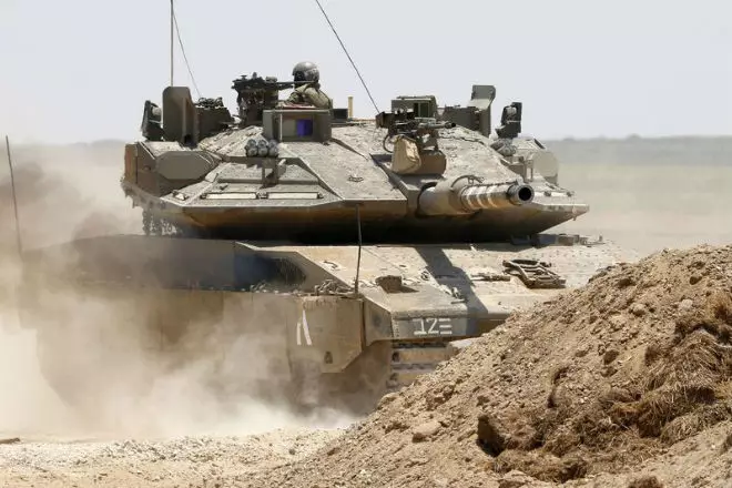 Israels hemmelige tank ramte ved et uheld fotoet