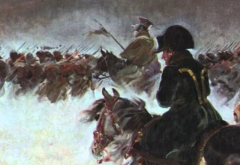 Poklad Napoleona Bonaparte Na konci října 1812 Napoleon vypleněn opustil a Moskvu vypálil. Důstojník francouzské armády napsal: „Císař nařídil vynést všechny kremelské trofeje, odnést diamanty, perly, zlato a stříbro z kostelů. Dokonce nařídil odstranit pozlacený kříž z kopule Ivana Velikého. Ty nejelegantnější a nejluxusnější kočáry byly smíchány s dodávkami, droshky a vozy s proviantem. “ Podle oficiálního odhadu ruského ministerstva vnitra činila „moskevská produkce“ asi 18 pudlů zlata, 325 pudů stříbra a nedefinované množství církevního náčiní, ikon ve zlatých rámech, starověkých zbraní a kožešin. Napoleonovi maršálové měli své vlastní kořistní vozy. V prvních dnech poté, co Francouzi opustili Moskvu, bylo počasí relativně jasné, ale déšť brzy smyl silnice. Ještě předtím, než dorazil k Mozhaisku, Napoleon nařídil opustit některé vozíky a opuštěné vozíky spálit. Nespěchali, aby se rozloučili se zlatem a stříbrem. Celé tažení na hranice bylo doprovázeno neustálými útoky kozáků a partyzánů a s nástupem tuhé zimy bylo nutné kořist naléhavě skrýt. Předpokládá se, že převážná část pokladu byla vyhozena do jednoho z jezer na západě Smolenska. Podle svědectví Napoleonova pobočníka - možná vědomě falešného - se jedná o jezero Semlevskoe. Pátrání v jezeře probíhá od poloviny 19. století, kdy generální guvernér Smolenska vyhnal stovky rolníků, aby vyplenili dno háky. Neúspěšná hledání byla přerušena, ale od té doby a dodnes na jezeře doslova žijí generace nadšenců, kteří se snaží najít poklady pod vodou nebo vyplenit břehy v naději, že narazí na nějaké znamení pokladu. Při maximální hloubce jezera Semlevskoe 21 metrů padá posledních 15 metrů na bahno a viditelnost z pětimetrové značky je již nulová.