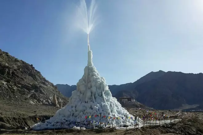 Come viene immagazzinata l'acqua in Himalaya