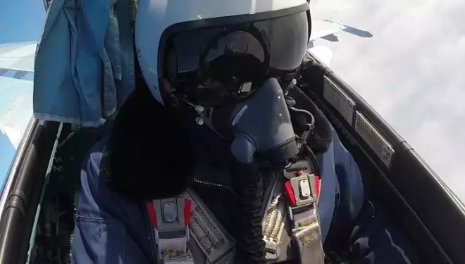 Օդային մարտ MiG-29- ի խցիկից. Տեսանյութ