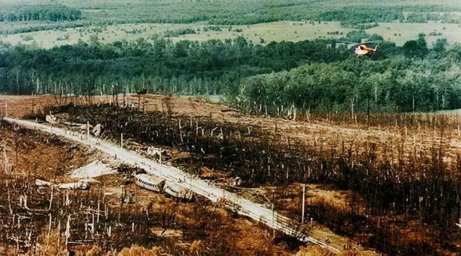 Arvohlar qishlog'i Tatarskaya Karbolka qishlog'i mintaqadagi eng katta qishloq emas edi. Bu erda to'rt mingga yaqin odam yashagan, ular evakuatsiya qilinmagan. Odamlar g'alati kasalliklar boshlangunga qadar oddiy hayot kechirishgan. O'tgan yarim asrda aholi soni to'rt yuz kishiga kamaydi. Fojia oqibatlari bugun yaqqol sezilmoqda: saraton kasalligi bolalarda ham, kattalarda ham aniqlanadi. Qishloq yaqinida allaqachon sakkizta qabriston qazilgan - odamlar tibbiy yordam olganidan ko'ra tezroq o'lishmoqda.