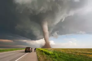 Kā tornado cilvēkus nekur neved: īsts rekords