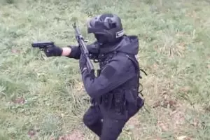 Tactical reloading of AK from a real security officer