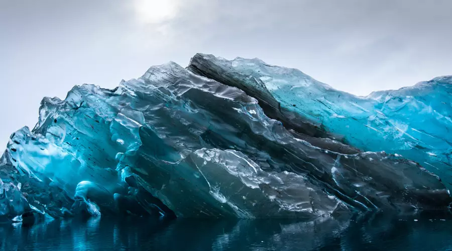 Bag-ong tipo Nahimo nga kung ang mineral nagkabungkag, kini naghimo usa ka bag-o, labi ka lig-on nga porma. Ang kini nga klase nga brucite makalahutay sa grabe nga kainit ug grabe nga presyur. Gipakita sa simulation sa kompyuter nga ang bag-ong porma sa mineral mas hinay aron mabalik ang tubig gikan sa kailadman sa yuta hangtod sa ibabaw, nga nagpabilin ang lebel sa kadagatan sa naandan nga lebel. Bisan pa, sa karon, ang mga syentista wala makasabut kung giunsa gyud pagbalik ang tubig - ang ingon nga mga laraw wala gyud sa uniberso nga naandan na naton.