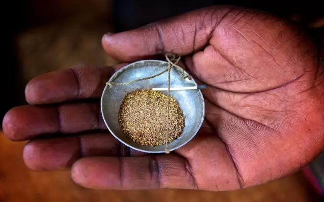 Nigute watangira gutekera zahabu muruzi: video