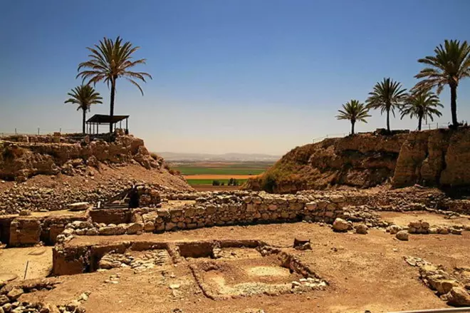 Stori Anghofiedig am Megiddo