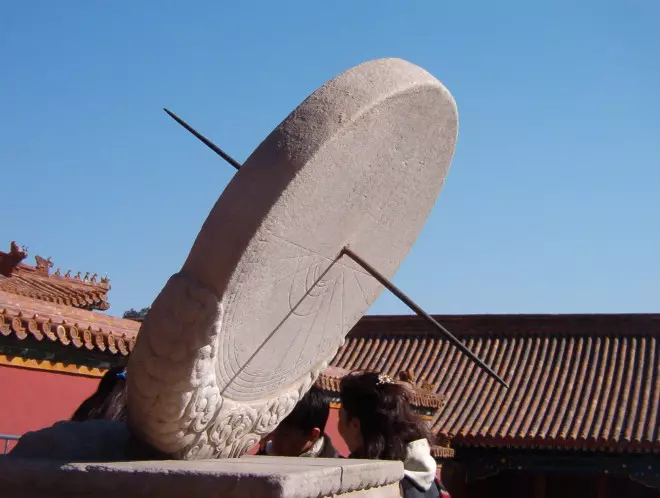 Beijing_sundial