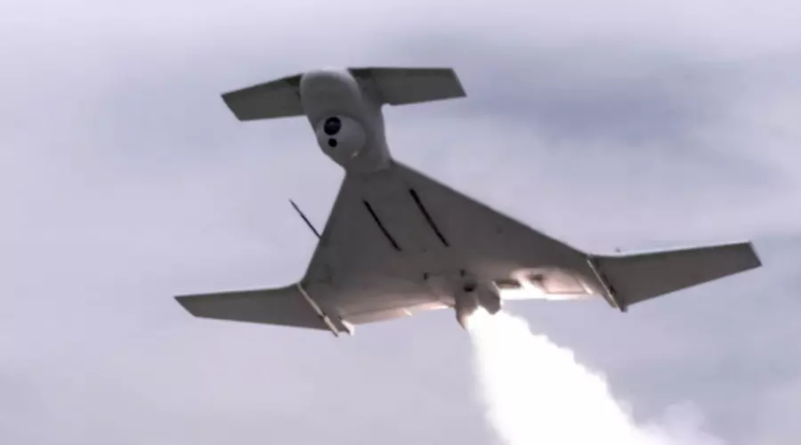 IAI Harpy Se trata de un dron kamikaze diseñado para detectar y destruir al personal enemigo y las fuerzas blindadas. El dron se lanza a un objetivo desde una gran altura y lo golpea con un proyectil de fragmentación altamente explosivo.