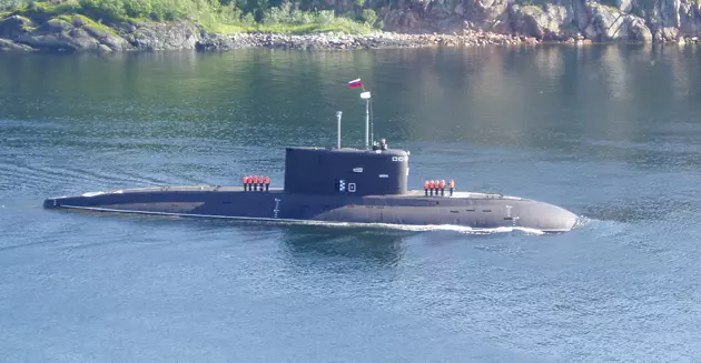 Chinese submarine kubva mukati: ona mafoto nemavhidhiyo 617_6