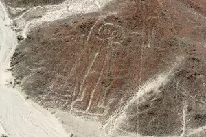 Nazca stare 2000 godina stare linije udario je vozač kamiona