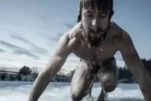 How long does the human body withstand in cold water