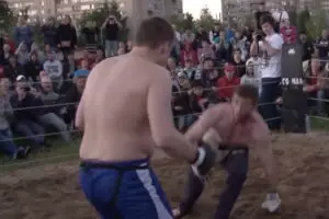 A spectator from the crowd entered the ring and punished the self-confident MMA fighter