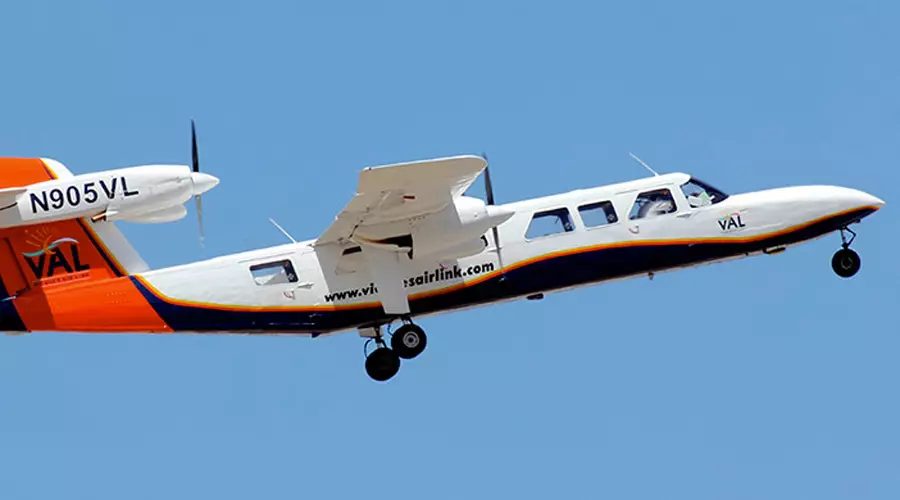 „Trislander“ dingimas Ar manote, kad visos Bermudų trikampio paslaptys yra praeityje? Mistikas neturi amžiaus. 2008 m. Gruodžio mėn. Trijų variklių „Trislander“ lėktuvas iš Santjago į Niujorką skrido su 12 keleivių, tačiau taip ir nepasiekė savo tikslo. Praėjus vos 35 minutėms po pakilimo, lėktuvas dingo iš radaro. Nepaisant masinių JAV pakrančių apsaugos kratų, niekas nežino, kas nutiko lėktuvui ir jo įgulai.