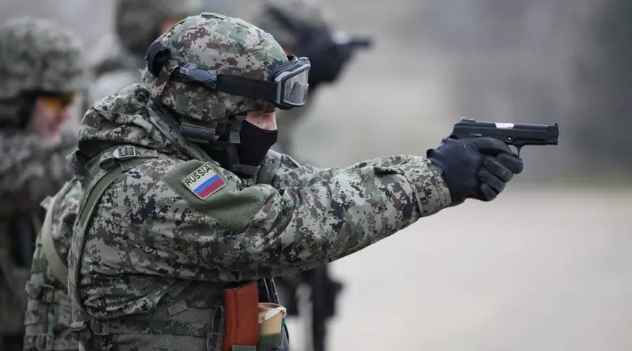 Rus ýörite güýçleriniň söweş türgenleşigi Rus ýörite güýçleriniň bedenterbiýe tutuş dünýäde iň gowulary hasaplanýar. Hakykat, biziň ýurdumyzda söweş sporty bilen meşgullanmaga köp üns berilýär: işgärler boks, MMA we kikboks bilen meşgullanýar. El-aýak söweşi, adatça, ileri tutulýan okuw görnüşi hasaplanýar, sebäbi şäher söweşinde duşman bilen ýeke-ýekeden gitmek ýagdaýy gaty ýokary.