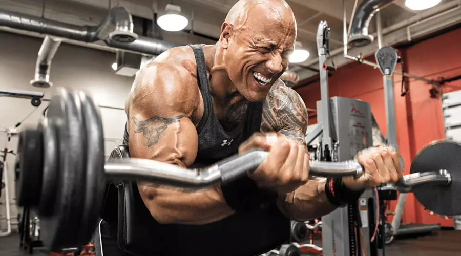 Latihan Dwayne Johnson yang akan mengubah siapa pun menjadi pahlawan 7324_3