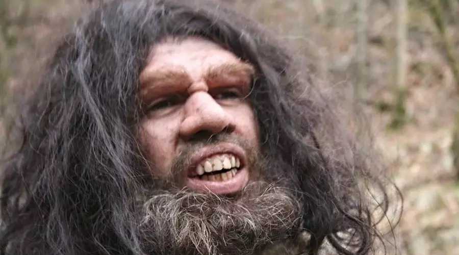 Neandertalët Kjo ngre një pyetje morale dhe etike: a mund të konsiderohet një Neandertal njerëzor? Dhe nëse përgjigja është po, atëherë sa e pranueshme është të klonosh një njeri? Shkencëtarët pohojnë se ata mund të bëjnë një klon në çdo kohë, por feja dhe opinioni publik nuk janë ende në anën e tyre.