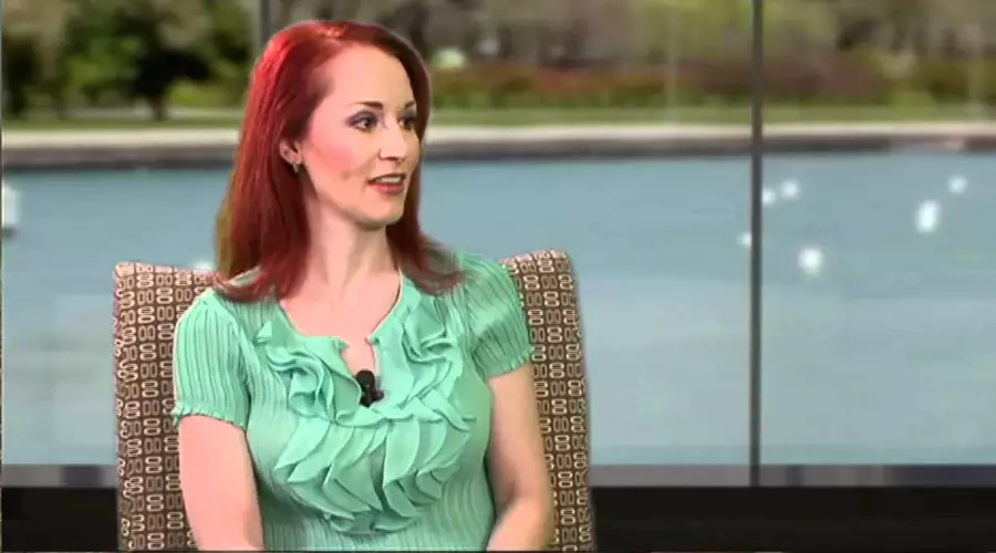 Allison Dubois האָלליוואָאָד איז געווארן אַ ארבעטן פעלד פֿאַר אַליסאַן. בעשאַס איר קאַריערע, די מיידל ריפּיטידלי אנטייל אין באַאַמטער פּאָליצייַ ינוועסטאַגיישאַנז און אפילו באקומען עטלעכע בריוו וואָס באַשטעטיקן איר הילף פון די אָפּטיילונג. דובאָיס האָט לעצטנס מודיע אַז זי פאַרלאָזן די פּאַראַנאָרמאַל געשעפט ווייַל רעדן צו די טויט נעמט צו פיל פון איר ענערגיע.