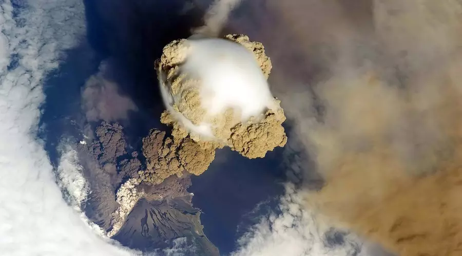 Eyjafjallajökull olarak telaffuz edilemeyen ünlü yanardağı hatırlıyor musunuz? Ardından, 2010'da patlaması, tüm Avrupa'da hava trafiğinin tamamen çökmesine neden oldu.