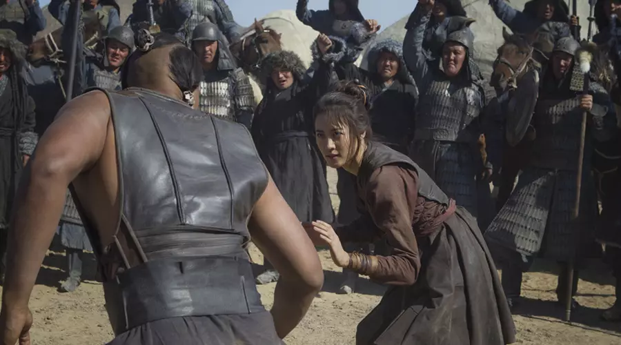 Princezna Khutulun Mongolská princezna Khutulun odrazila nápadníky v doslovném smyslu: s mečem v ruce vyšla proti každému uchazeči o ruku. Podle důkazů, které přežily dodnes, princezna položila do země asi čtyřicet vojáků, než nakonec se svatbou souhlasila.