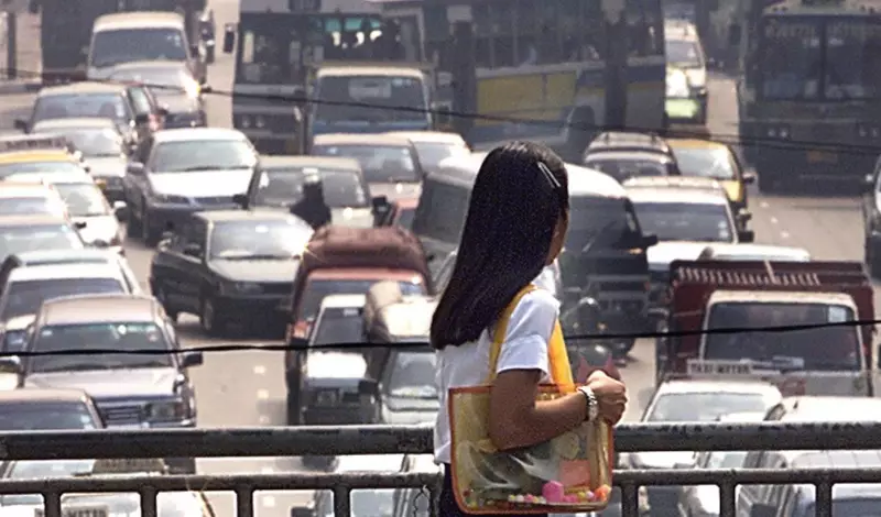 Carbon Monoxide Silent Killer o le sili sili ona lelei uiga o lenei laʻau lemu ma taufaʻafefe. O tausaga uma, e fia afe tagata e feoti mai le oona o le carbon monoxide: o se masini ua le toe aoga - ma e le lava le taimi e te ala ai e iloa ai lou lava oti. O tagata na totoe e tigaina ile vaega o le faiʻai o le neuro.