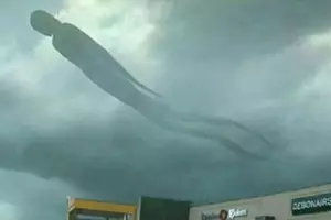 Cloud ghost scares shopping mall visitors to death in Zambia