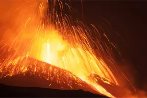 Mabuhay ang pagsabog ng Mount Etna