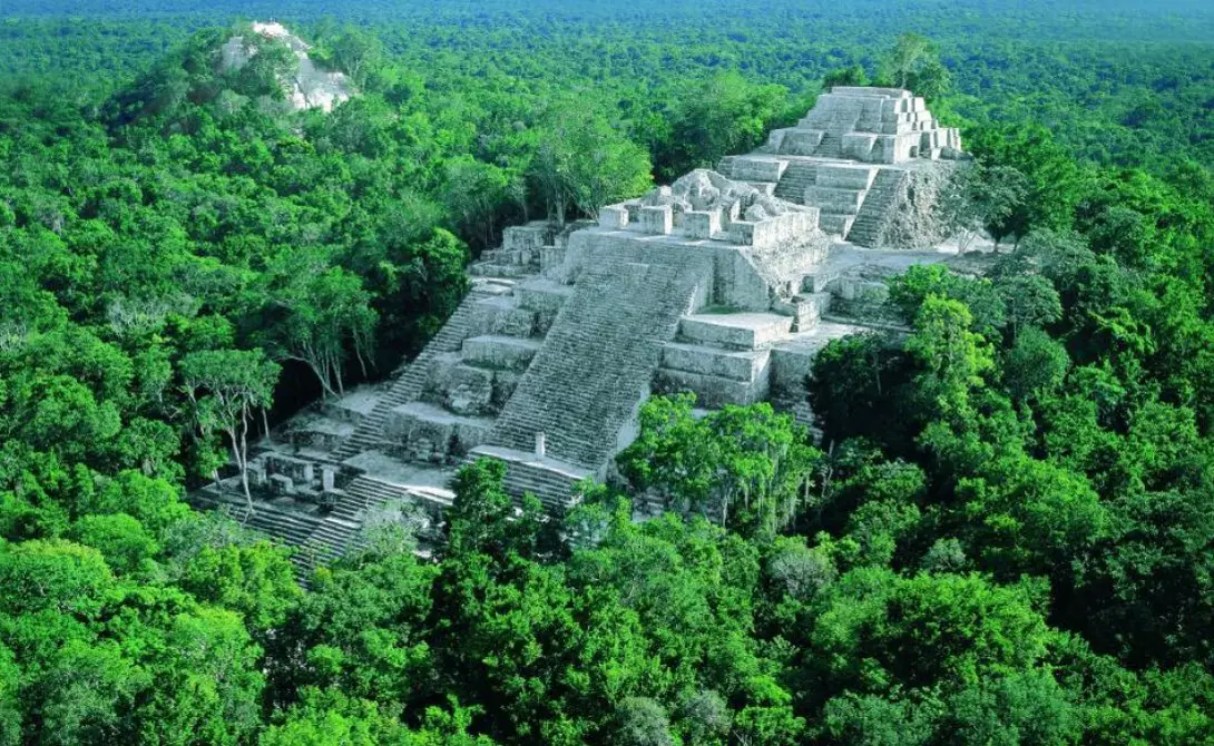 Kadunud linn Colombias Ohustatud linn, mis on peidetud Colombia džungli keskele. Siinne matk kestab mitu päeva - Santa Ana erijuhid juhendavad hea meelega vaprat turisti läbi selle metsiku džungli. Iidsed varemed džunglis - 200 hästi säilinud hoonet - võivad muuta igaühe hajameelseks arheoloogiks.