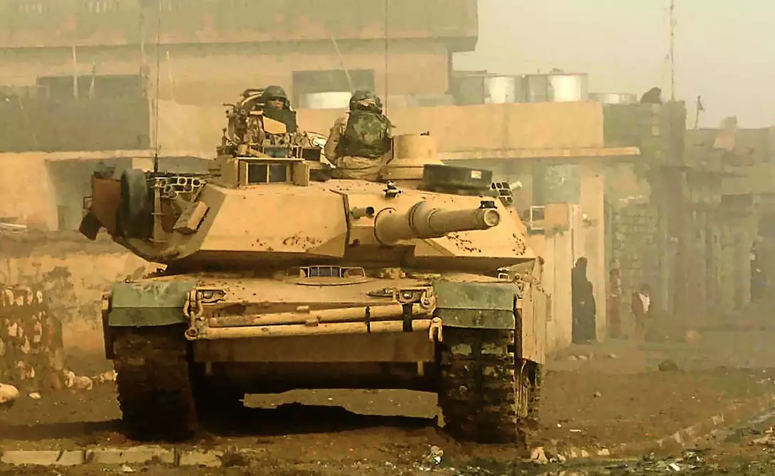 In 2003, the M1 Abrams performed well in urban battles - meanwhile, this is almost the worst situation in which a tank can find itself: the range of an armored vehicle is limited by buildings. In addition, in the city, the tank can be attacked from above, where the thinnest armor is located.