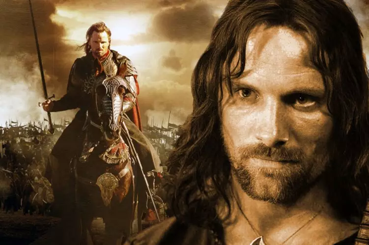 Viggo Mortensen Film The Lord of the Rings tidak memiliki tempat untuk ledakan dan tembakan pistol yang ganas, tetapi orang tidak dapat mengatakan bahwa tidak ada aksi berbahaya di dalamnya sama sekali. Dan Viggo Mortensen (Aragorn) bertekad untuk melakukannya sendiri, tanpa partisipasi siswa. Dia turun ke bisnis dengan sangat serius sehingga ketika giginya rontok dalam adegan perkelahian, dia menghabiskan istirahat makan siangnya dengan menempatkannya di tempatnya dan kembali ke syuting. Dan jika itu tidak cukup, Vitto juga melakukan semua aksi kuda gila yang dia tunjukkan di film Hidalgo. Apakah ada yang tidak bisa dilakukan orang ini?